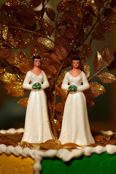 Same Sex Wedding Cake Judge Rules California Baker Doesnt Have To