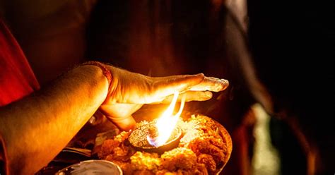 Hanuman Ji Ki Aarti हनुमानजी की आरती में किन बातों का ध्यान रखें