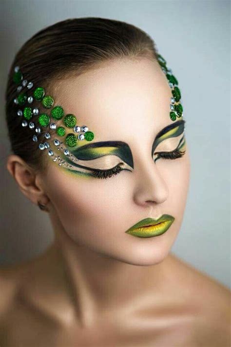 Pin On Extreme Makeup