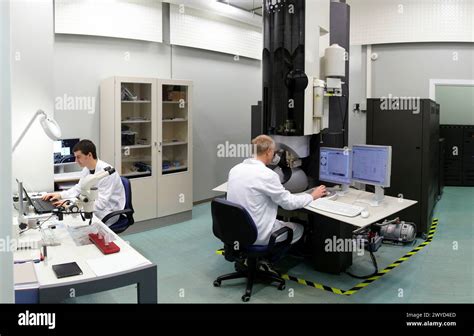 Scanning Transmission Electron Microscope Temstem Titantm G2 60 300