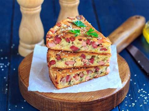 Заливной пирог с рыбой на майонезе и сметане — рецепт с фото пошагово