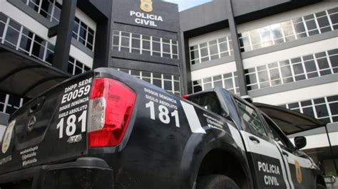 Corpo é Encontrado Em Carrinho De Supermercado Abandonado Em Avenida De