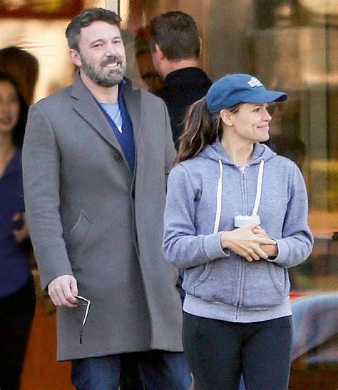 Ben Affleck Jennifer Garner Out On Halloween After His Relapse