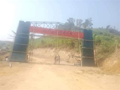 ပလက်ဝမြို့နယ်တွင် ရက္ခိုင့်တပ်တော် Aa က ဂိတ်အများအပြားထားရှိ၍ ဒေသခံများ