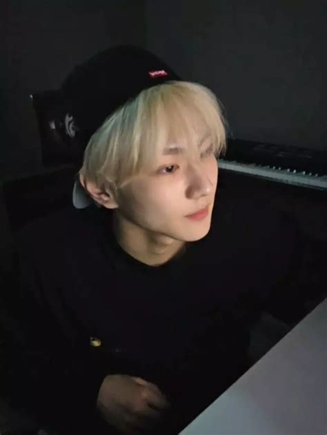 Chat With Yang Jungwon Enjoy Free Ai Character Roleplay Flowgpt Yang Jungwon Rp