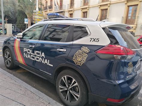 La Policía Nacional Libera A 21 Mujeres Explotadas Sexualmente En Pisos