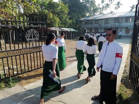 မာန်အောင်မြို့နယ်တွင် တက္ကသိုလ်ဝင်စာမေးပွဲ ပထမနေ့ မြန်မာစာဘာသာရပ် စတင်ဖ