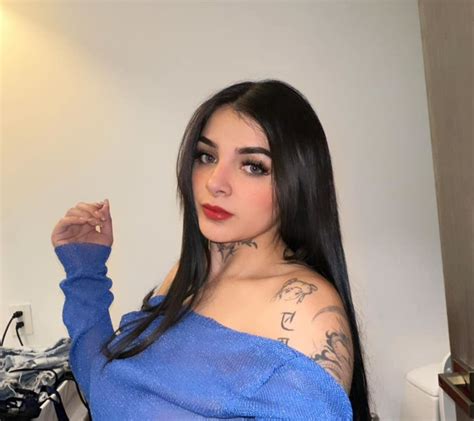 Karely Ruiz Deslumbra A Todos Con Su Vestido Más Revelador En El Radar