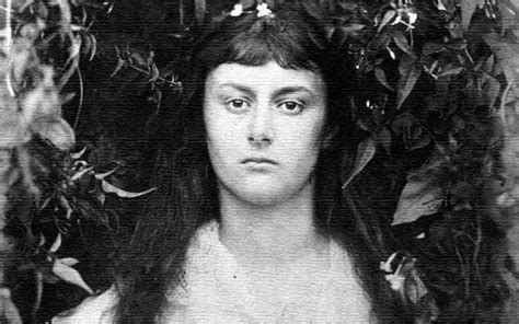 Julia Camerons Instagram Twitter And Facebook On Idcrawl