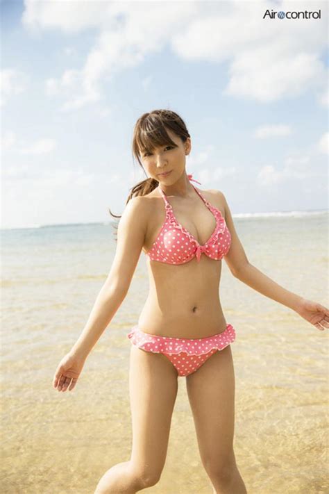 アダルト転身で大活躍の三上悠亜が初イメージdvdで清新「野外で制服を脱ぐのは初めてで…」 Ameba News [アメーバニュース]