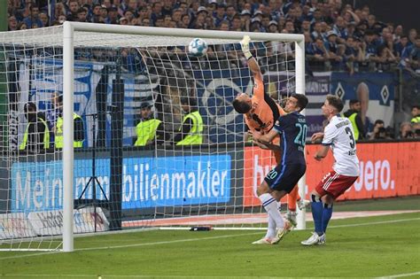 Bundesliga Relegation Hertha Bsc Bleibt Erstklassig Der Hamburger Sv