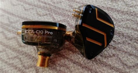 Review: CCA C10 Pro – Unique and Stunning Black and Gold | Headphonesty