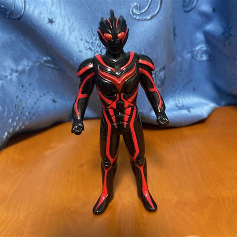 Yahooオークション 送料220円 ウルトラマン ソフビ ダークザギ フィ