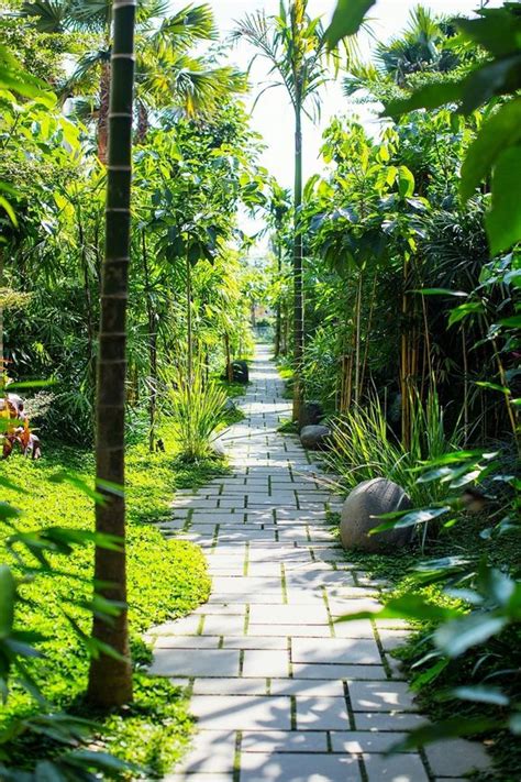 Caminos o senderos para construir en tu jardín Arkihome