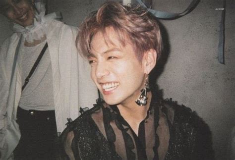 Pin De JᏦ97 En Jungkook ༊ ·˚ Famosos Chicos Bts Celebridades