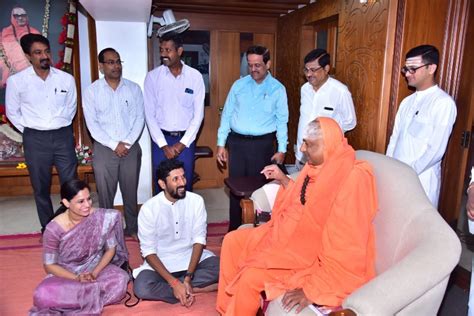 Sri Arun Yogiraj Sculptor At Sri Suttur Math Mysuru Jss Mahavidyapeetha