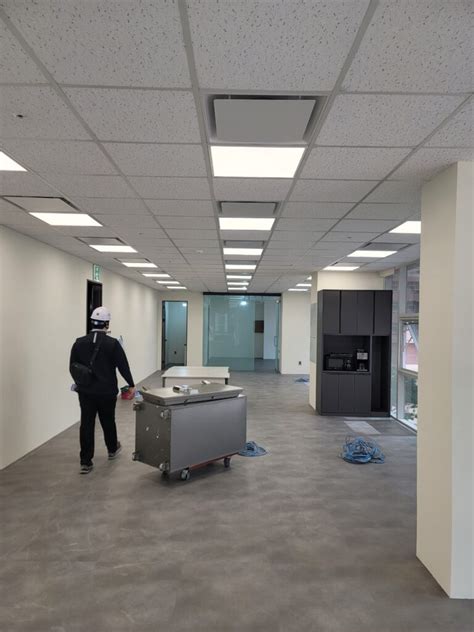 P타일의 종류 디럭스타일 데코타일 Lvt의 차이점 Design Grey의 읽는 인테리어