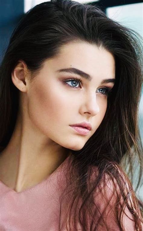 Most Beautiful Eyes Beautiful Long Hair Gorgeous Women Amazing Women