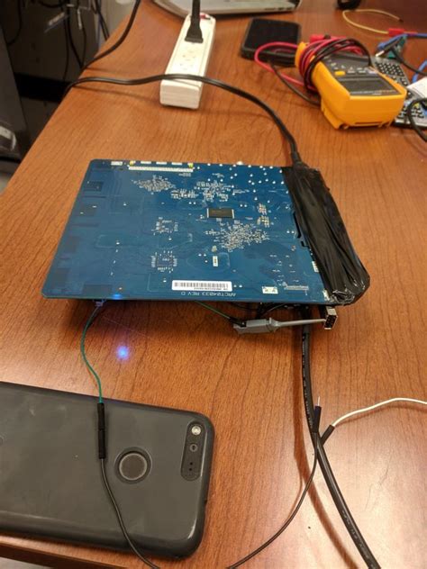 TECHNIQUE GLITCHING U BOOT OR OTHER BOOTLOADERS BY SHORTING THE NAND FLASH MCAFEE