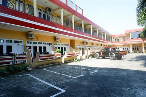 Stadion Wijaya Kusuma Cilacap Gambar Stadion