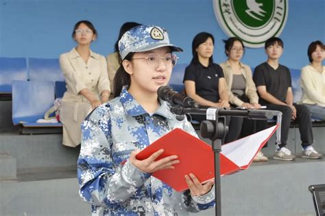 军歌嘹亮忆往昔 奋楫扬帆新征程 我校召开2023级新生军训动员大会 内蒙古师范大学附属中学