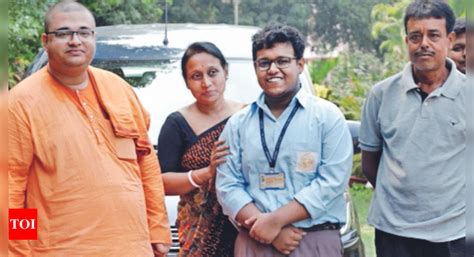 Toppers Score High With Arts Eco Stats Maths Kolkata News Times Of