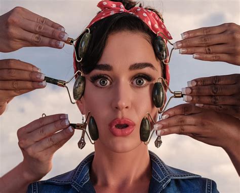 Katy Perry Está De Volta Com O Clipe Da Dançante Womans World