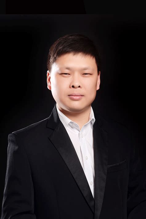 梁昭东