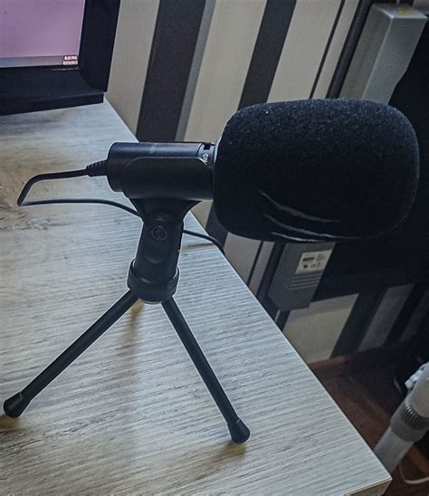 Микрофон със стойка гр Кюстендил Бузлуджа • Olx Bg