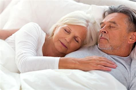 Insomnia In The Elderly How To Sleep Well In Older Age Mobility