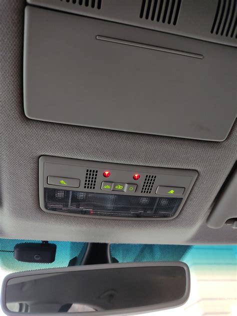 Задний плафон от Audi A4 — Skoda Rapid (1G), 1,6 л, 2016 года ...