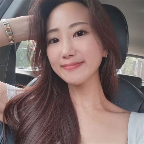 황하나 Hanabbang • Threads Say More