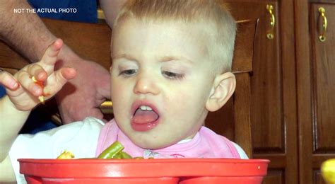 Cosa Fare Se Un Bimbo Si Rifiuta Di Mangiare Ecco Qualche Consiglio GuardaCheVideo It