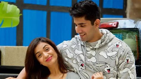 Divya Agarwal Engagement Varun Sood Break Up Reasons Filmibeat