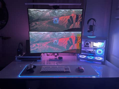 Made The Switch To Stacked Displays R Battlestations