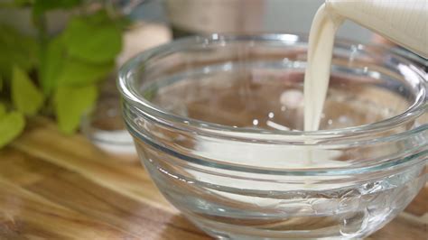 머랭보틀케이크 베리콩포트와 이탈리안머랭으로 완성한 노오븐 미니케이크 ♥