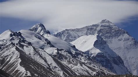 Chinese Climber Becomes First Blind Asian To Scale Mt Qomolangma Cgtn