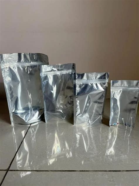 Aluminum Foil 0 5 Kg Silver Zipper Pouch At Rs 180 Kg In Kanpur Id