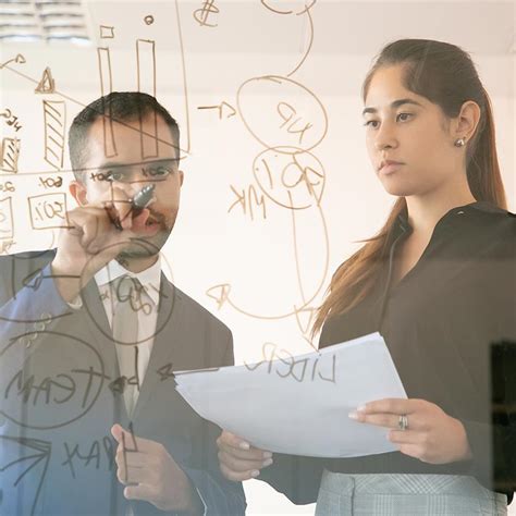Licenciatura en Administración de Empresas en La Metro Plantel Calzada