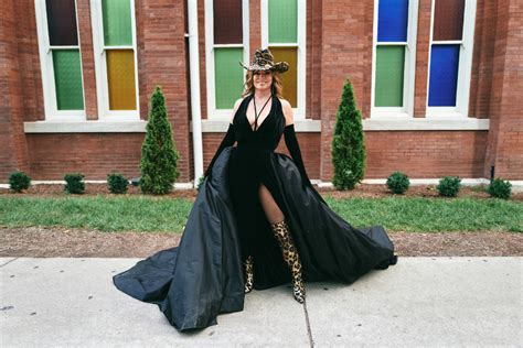 Shania Twain Has Been A Fashion Icon Since Her First Hit Song