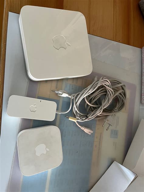 Apple Airport Extreme 4th Generation Airport Express 2nd Generation