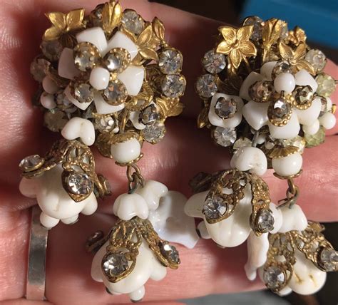 Miriam Haskell Panosundaki Pin