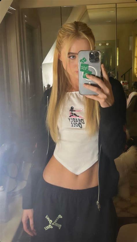 Kathryn Newton R Celebritybelly