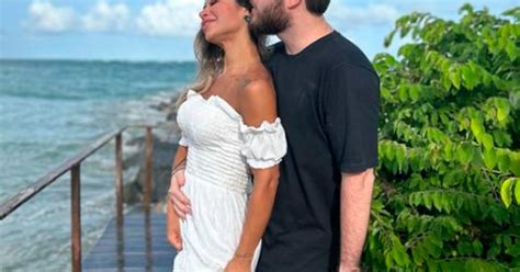 Maíra Cardi revela nova tatuagem em homenagem ao amado e o local
