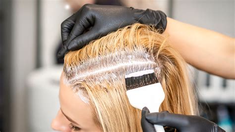 Lightening Your Hair Soon Here S How You Can Prevent Painful Bleach