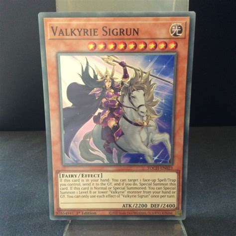 Valkyrie Sigrun Toch En023 1st Edition English Mint Tcgx