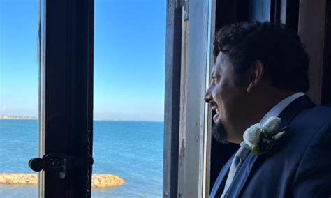 Enrico Brignano chi è età carriera film chi è la moglie