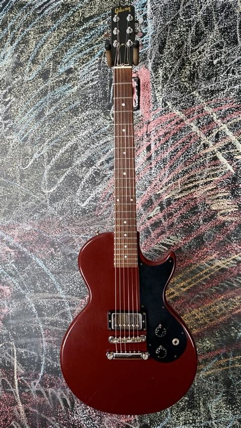 Used 1986 Gibson Melody Maker