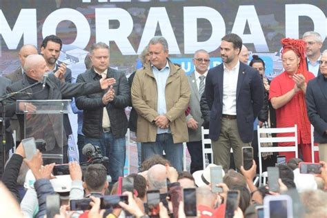Lula Entrega Primeiras Casas Para Famílias Atingidas Pelas Enchentes