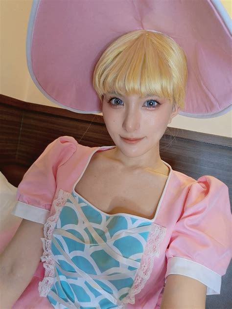 朝比奈 祐未 on Twitter 人生初のディズニーオンアイス コスチュームデーだったのでかえるちゃんと仮装して行ってきました ショー